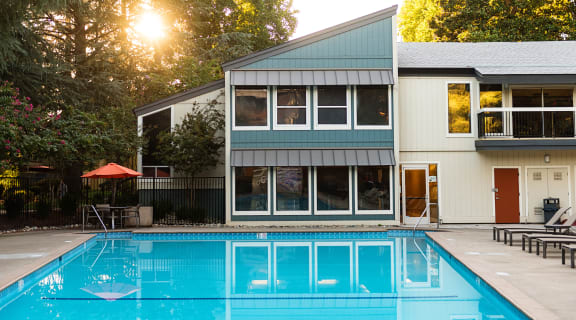 American River Commons | Apartments in Sacramento, CA