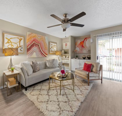 Apartments in North Dallas, TX | Sutton Place