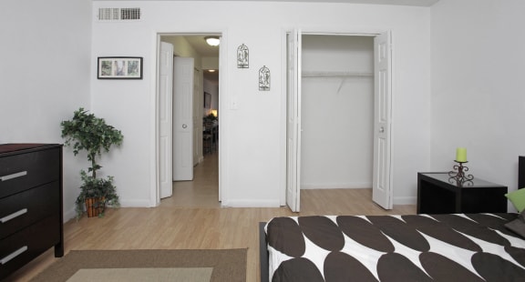 The Oasis by RAM Apartments | Apartments in Oakland Park, FL