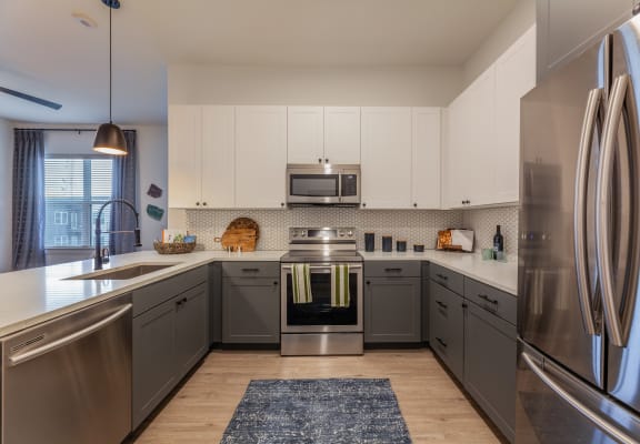 Downtown Dallas TX Apartments for Rent | 4600 Ross | Home