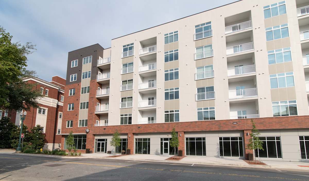 Studio, 1 & 2 Bedroom Residences at NOVI | Apartments in Concord NC