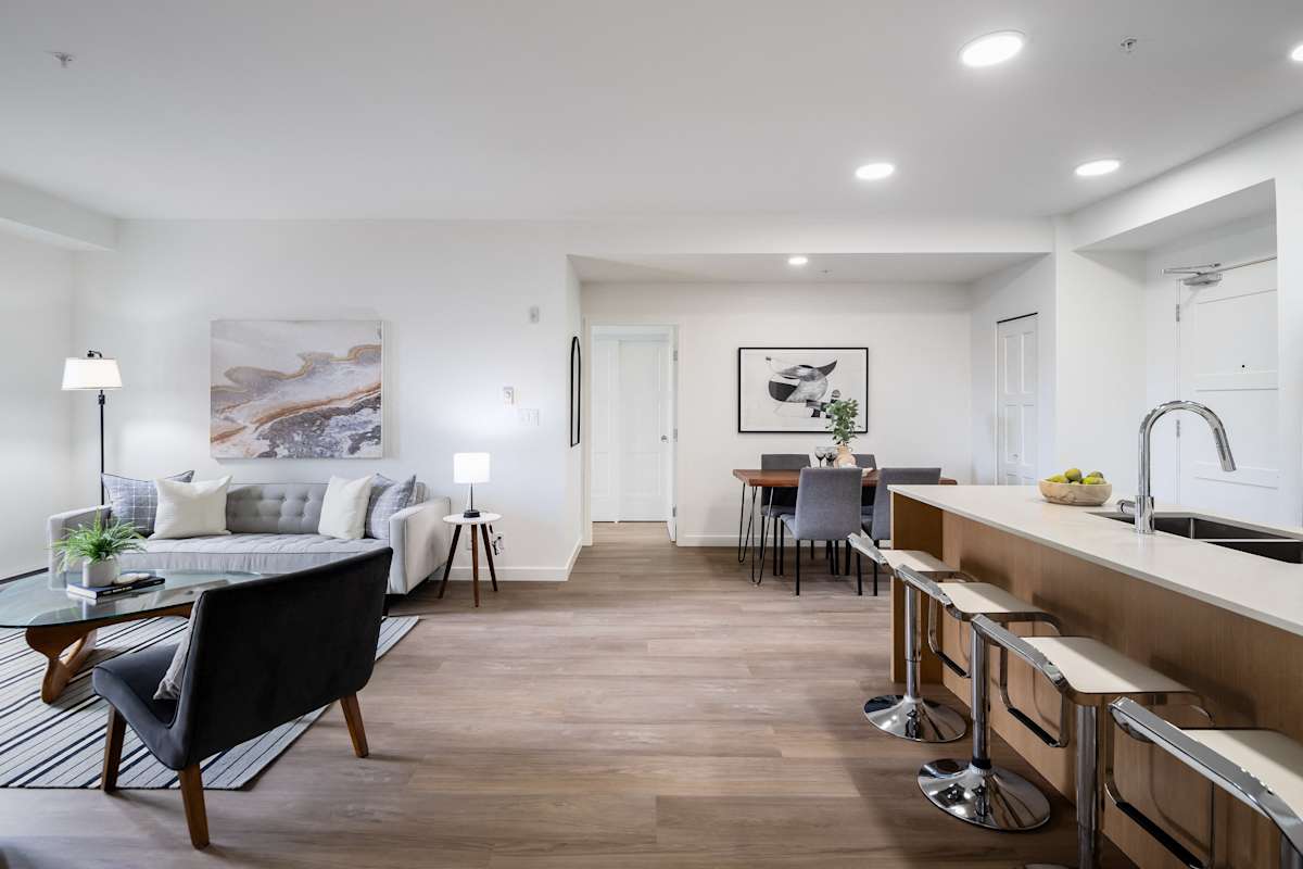 Capstone Apartments | Custom Page