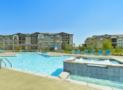 Eagle Crossing | Apartments in Dallas, TX