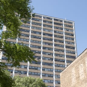 Island Terrace Apartments | Apartments in Chicago, IL