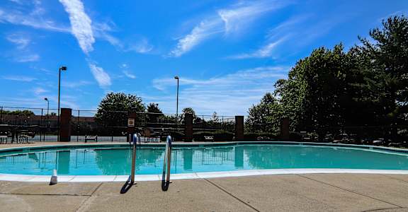 Grove on Harcourt | Apartments in Indianapolis, IN