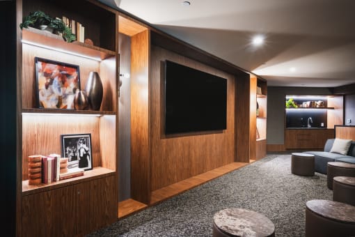 SMB Hollywood | Custom Page