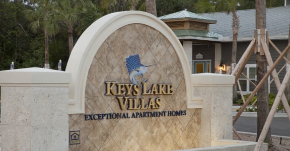 Keys Lake Villas | Apartments in Key Largo, FL