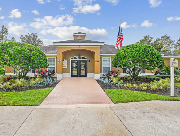 West Pointe Villas Apartment Homes | Apartments in Winter Garden, FL