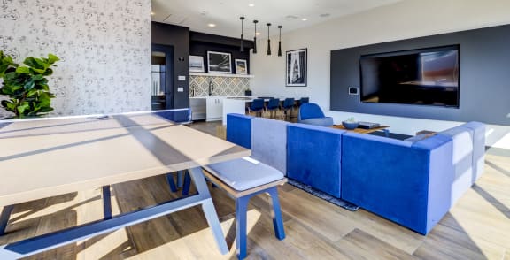 Edson House | Apartments in Oakland, CA