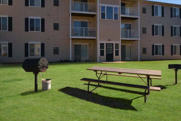 Photos and Video of Wheeler Estates Apartments in Decatur, AL