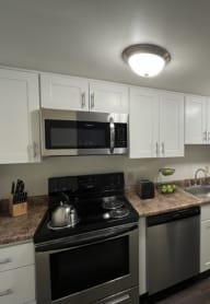 Ross Township Apartments | North Pointe Commons