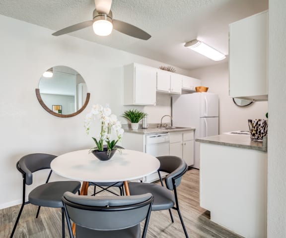 Gramercy Parc Senior Apartments | Senior Apartments in Las Vegas, NV