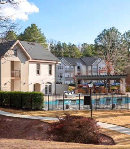 Apartments on Peachtree Industrial Blvd | The Crest at Berkeley Lake