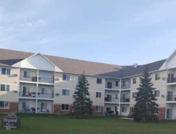 South Fargo Apartments | Osgood Place Apartments | Home