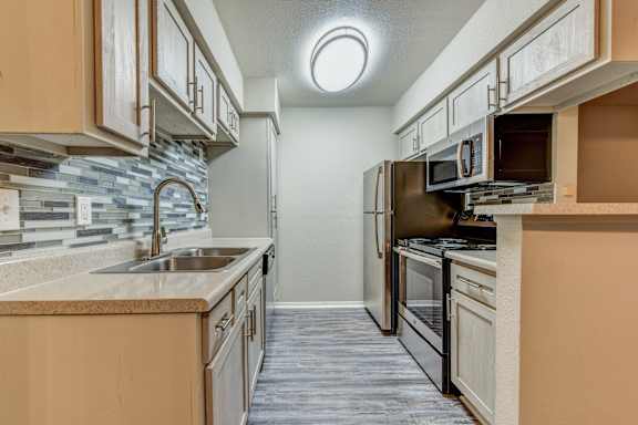 1- & 2-Bedroom Apartments in Houston, TX | Candleridge Park Apartments