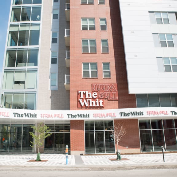Luxury Apartments in Downtown Indianapolis | The Whit