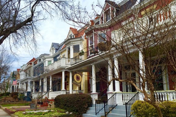 Carytown Crossing | Custom Page