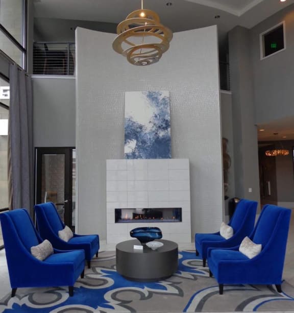 Apartments in Carmel, Indiana | Avant & Avant II