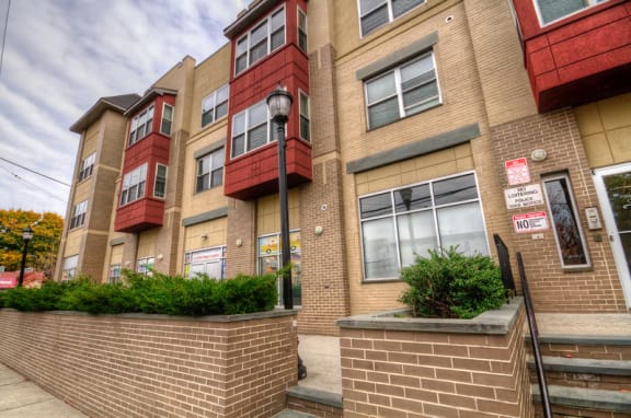 Springfield Commons | Apartments in Newark, NJ