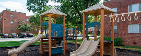 Your Dream Hyattsville Apts at Hamilton Manor | Now Leasing!