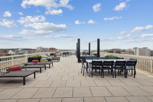 The Ashley At Riverhouse Apartments