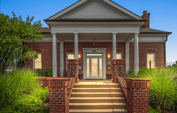 Creekside At Taylor Square | Apartments in Reynoldsburg, OH