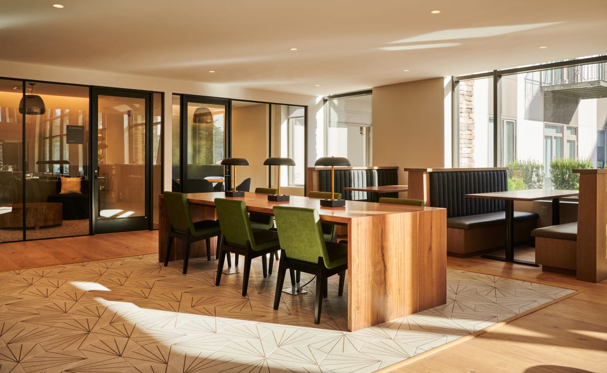 Luxury Apartments in Burlington, MA | Life Time Living Burlington