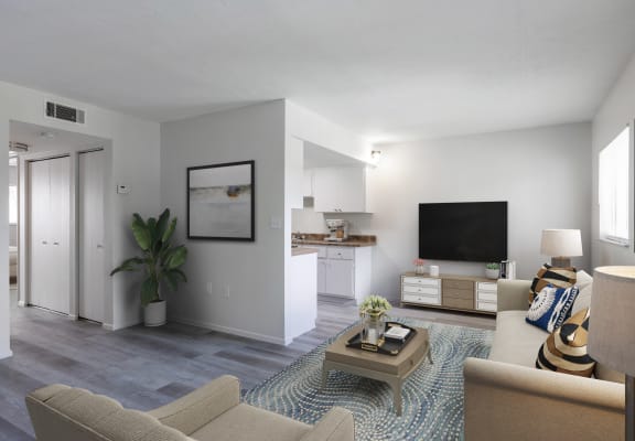 The Meridian at 2825 | Apartments in Fort Myers, FL