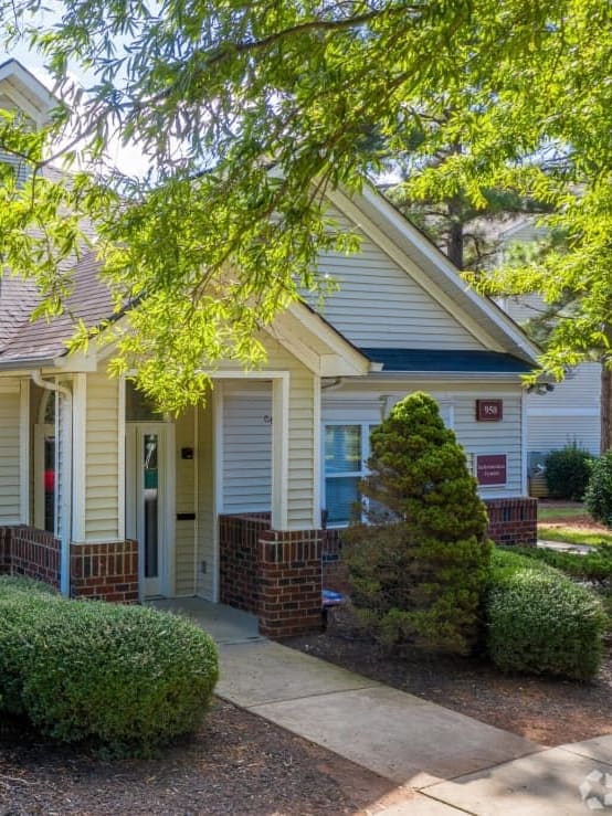 Stone Gate | Apartments in Charlotte, NC