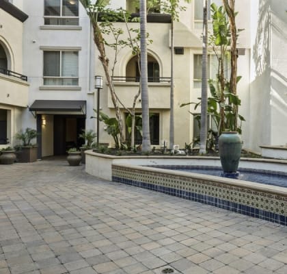 Meridian Place Apartment Homes | Apartments in Northridge, CA