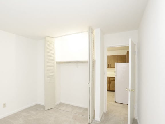 Photos and Video | Timber Cove Apartments | Decatur, IL