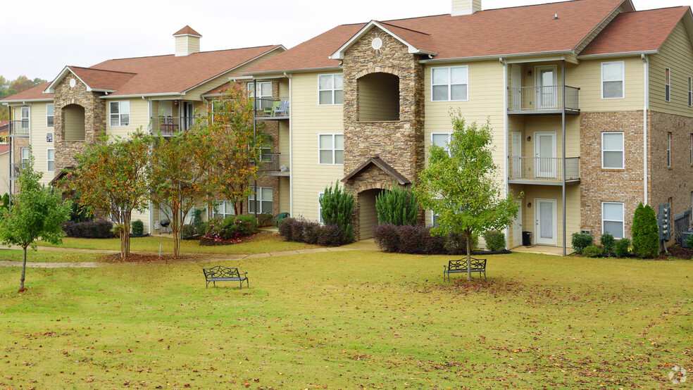 Stoney Brook Apartments in Fultondale, AL | Stoney Brook