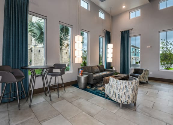 Photos and Video of Centre Pointe Apartments in Melbourne, FL