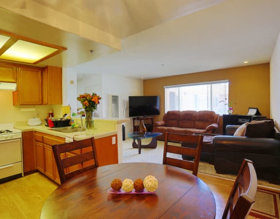 Crown Ridge Apartments, 1648 West 227th Street, Torrance, CA 90501