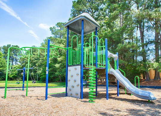 Photos of Hunting Ridge Apartments in Raleigh, NC