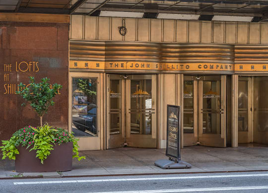 Downtown Cincinnati Apartments for Rent | The Lofts at Shillito Place