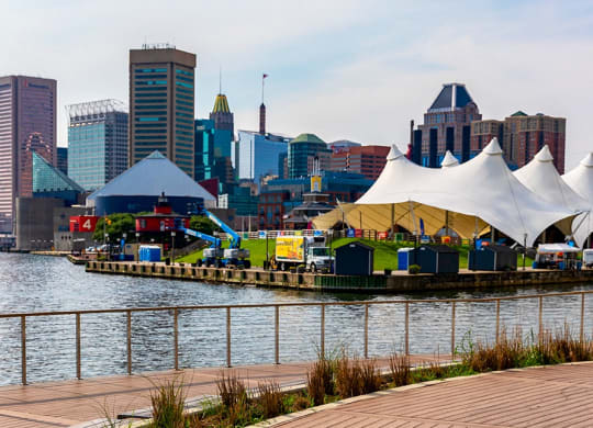 Apartments in Baltimore Photo Gallery | The Promenade at Harbor East