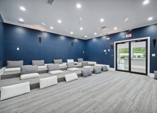 Photos of Edgewater at Sandy Springs Apartments in Sandy Springs, GA