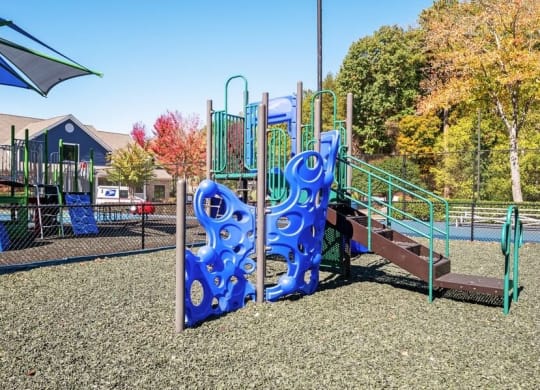 Photos of Edgewater at Sandy Springs Apartments in Sandy Springs, GA