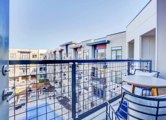 Apartments for Rent in Carmel, IN | Avant & Avant II