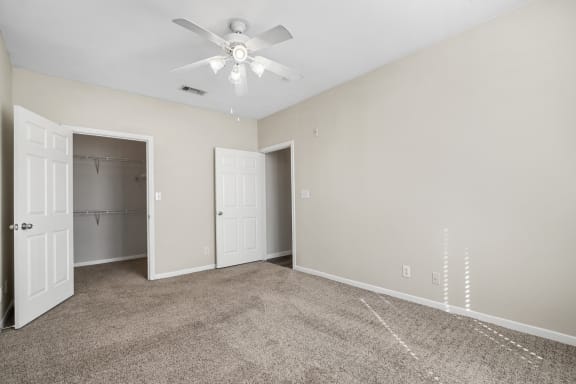 Photos and Video of 3101 Place Apartments in Rosenberg, TX