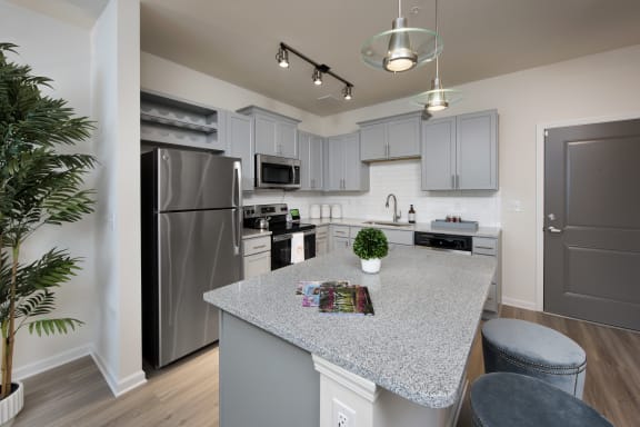 Pooler GA Apartments for Rent | Photos | The Station at Savannah Quarters