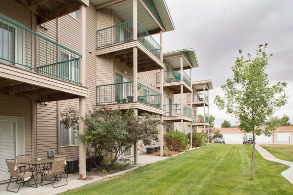 Photos and Video of Country Meadows Apartment Homes in Billings, MT