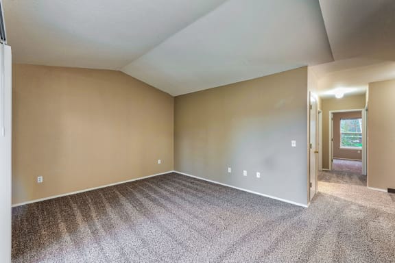Photos and Video of Nolan Ridge Apartments in Keizer, OR