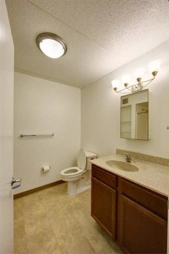 Photos and Video of Residences at Fountain Square in Waukegan, IL