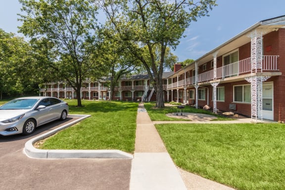 Photos and Video of Colonial Ridge in Cincinnati, OH