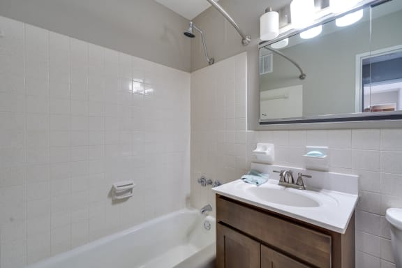 Photos and Video of The View at Dayton Towers in DAYTON, OH