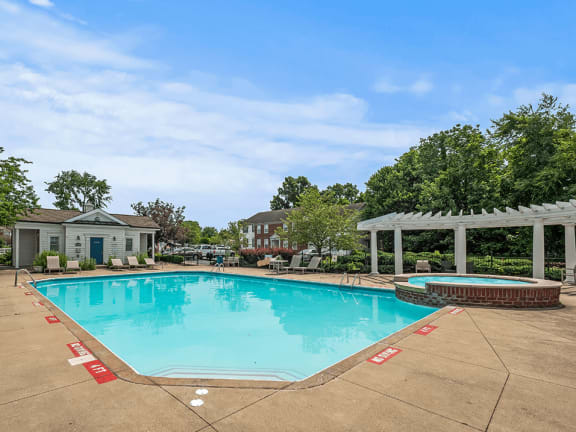 Photo Gallery | Creekside At Taylor Square | Reynoldsburg, OH