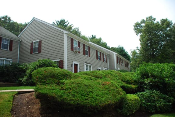 Photos and Video of Saugus Commons Associates LLC in Saugus, MA