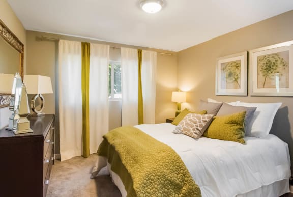 Apartments in Colorado Springs | Heritage at Hidden Creek